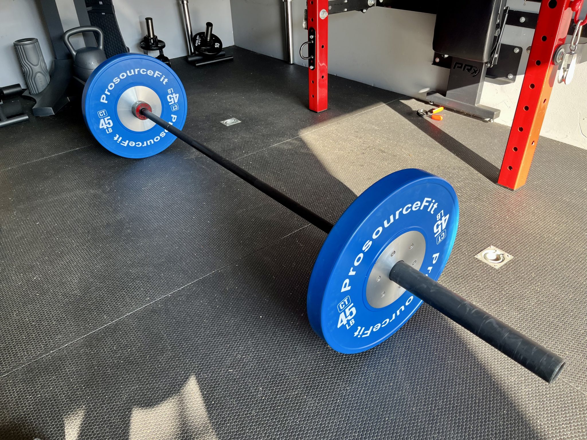 Synergee Rhino Powerlifting Barbell Review - Best Powerlifting Barbell?