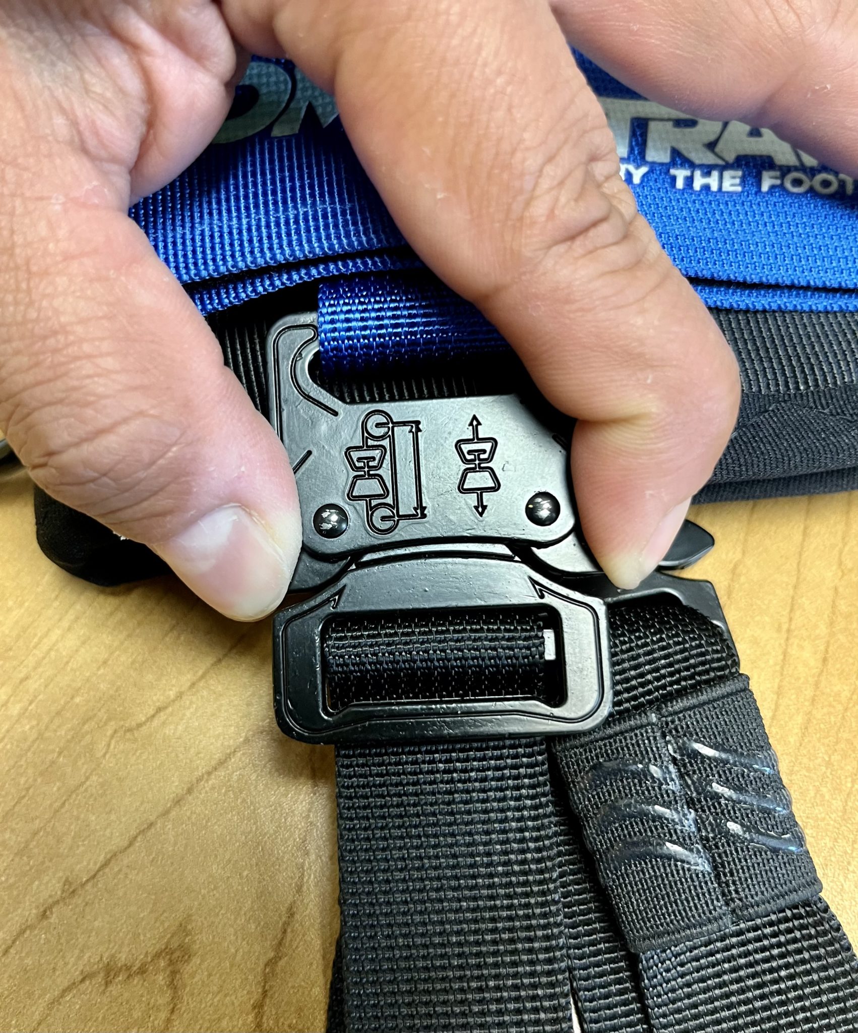 OmniStrap Review: MonkeyFeet Killer? (Best Ankle Strap for Gym)