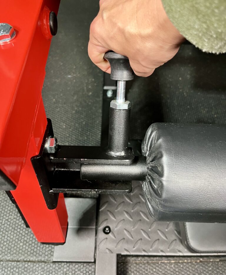 GMWD Hip Thrust Machine Review Plate Loaded Hip Thrust Bench