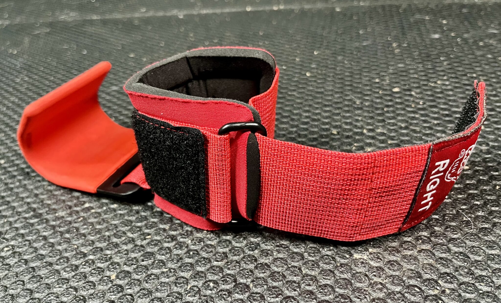 Bear Grips Weight Lifting Hooks Review - Garage Gym Ideas