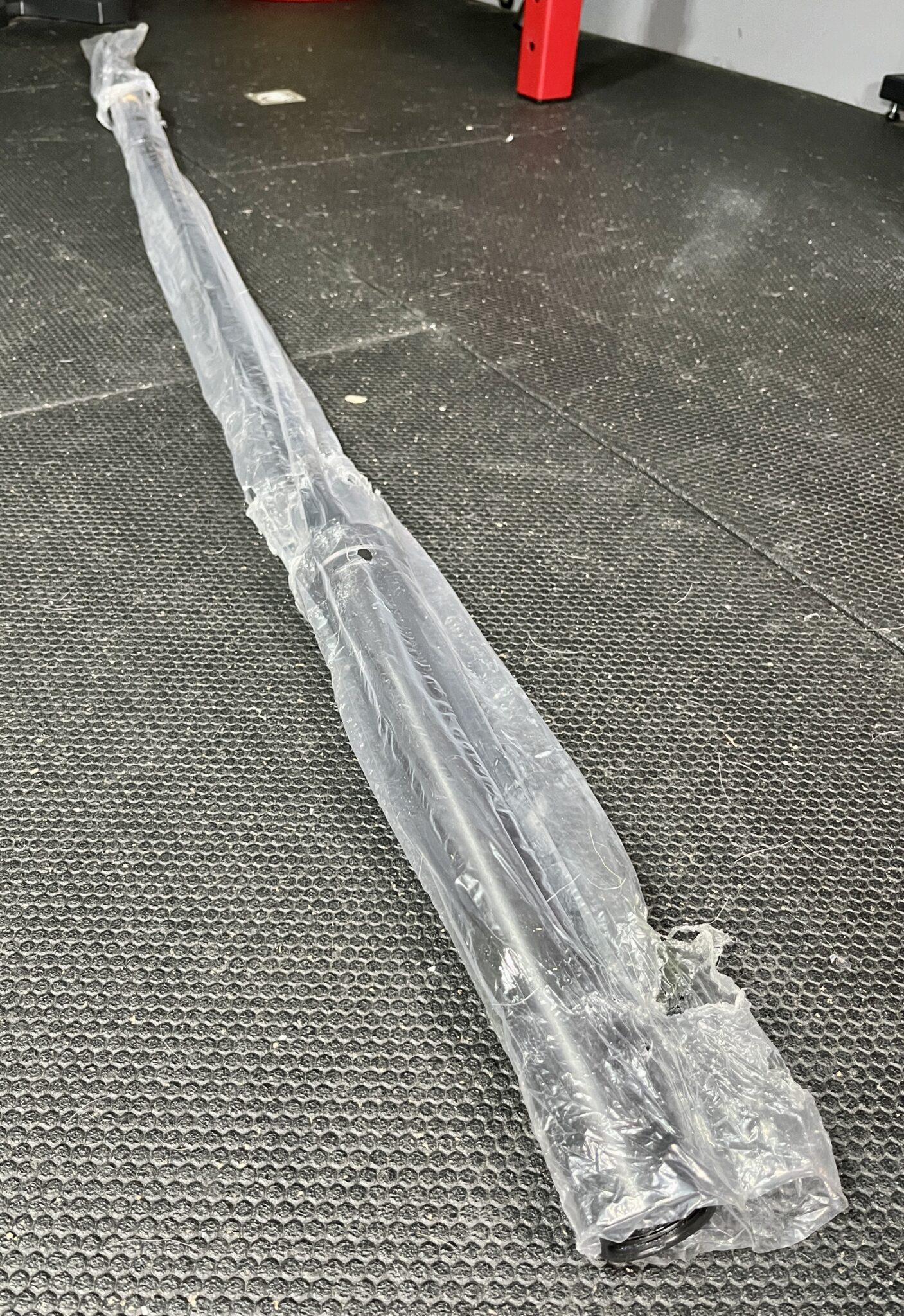Living Fit Cerakote Barbell Review - Best Budget Barbell